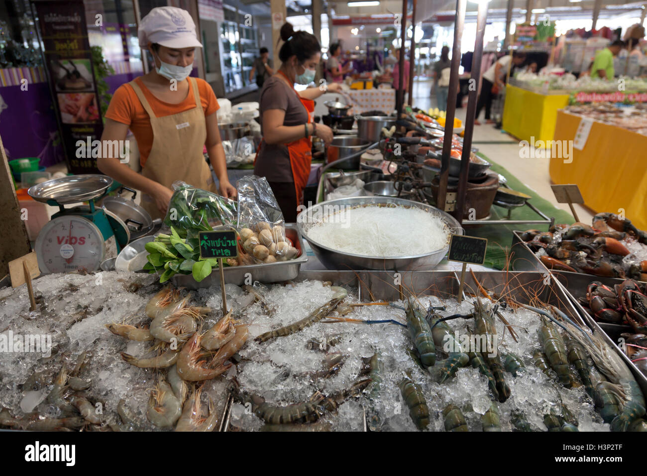 Food stall seafood stall hi-res stock photography and images - Alamy