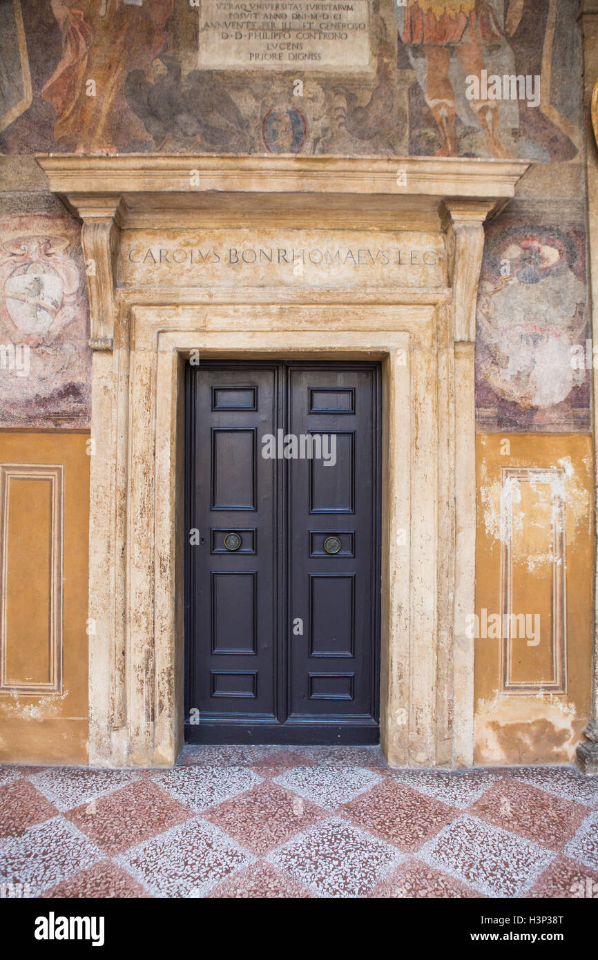 Gorgeous blue door hi-res stock photography and images - Alamy