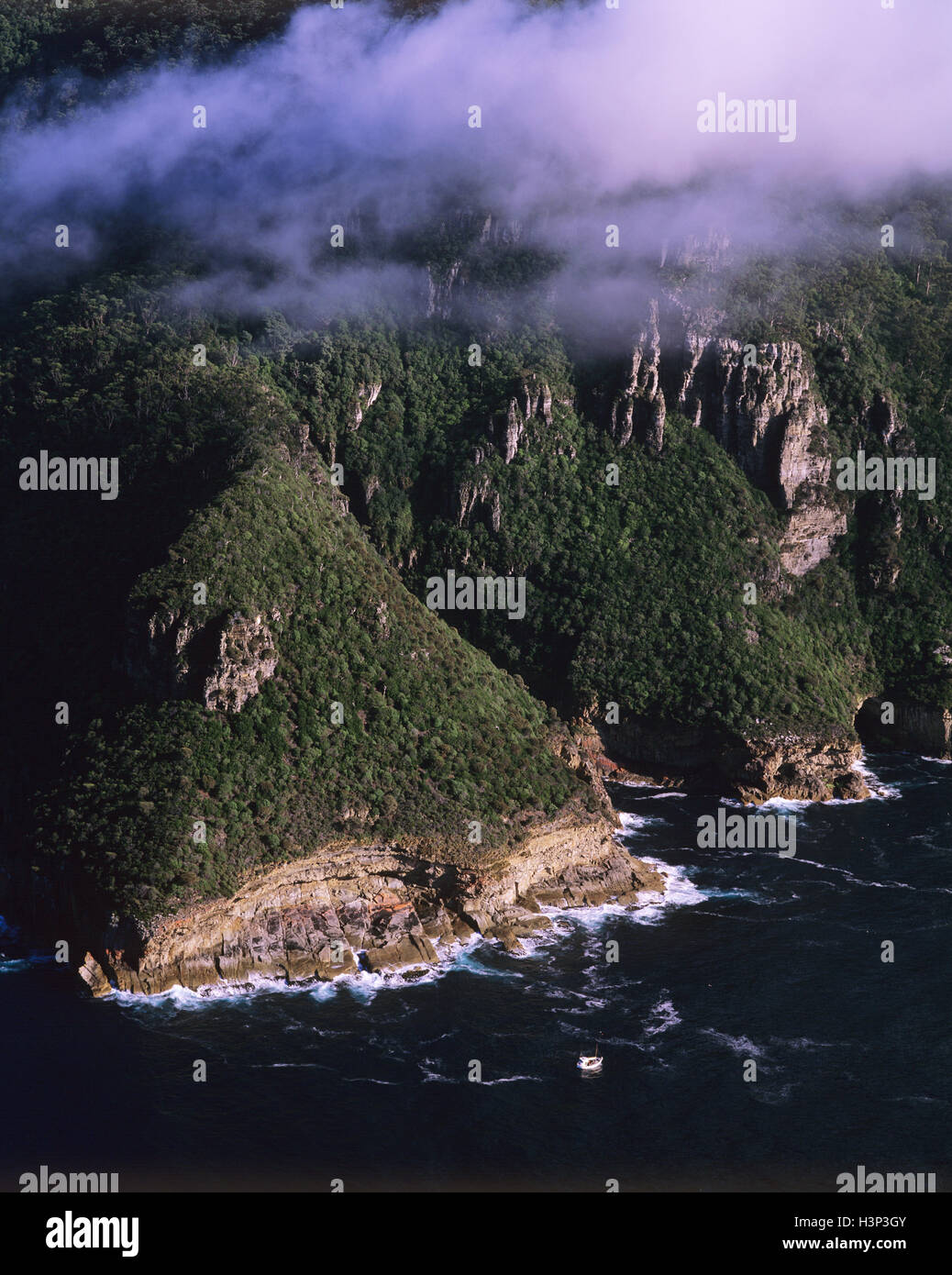 Forestier Peninsula east side, north of Pirates Bay Stock Photo - Alamy