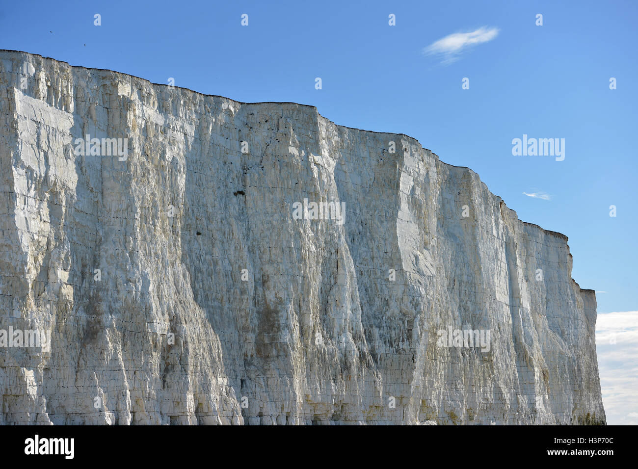 White chalk cliffs near Beachy Head, Eastbourne and rock pools Stock ...
