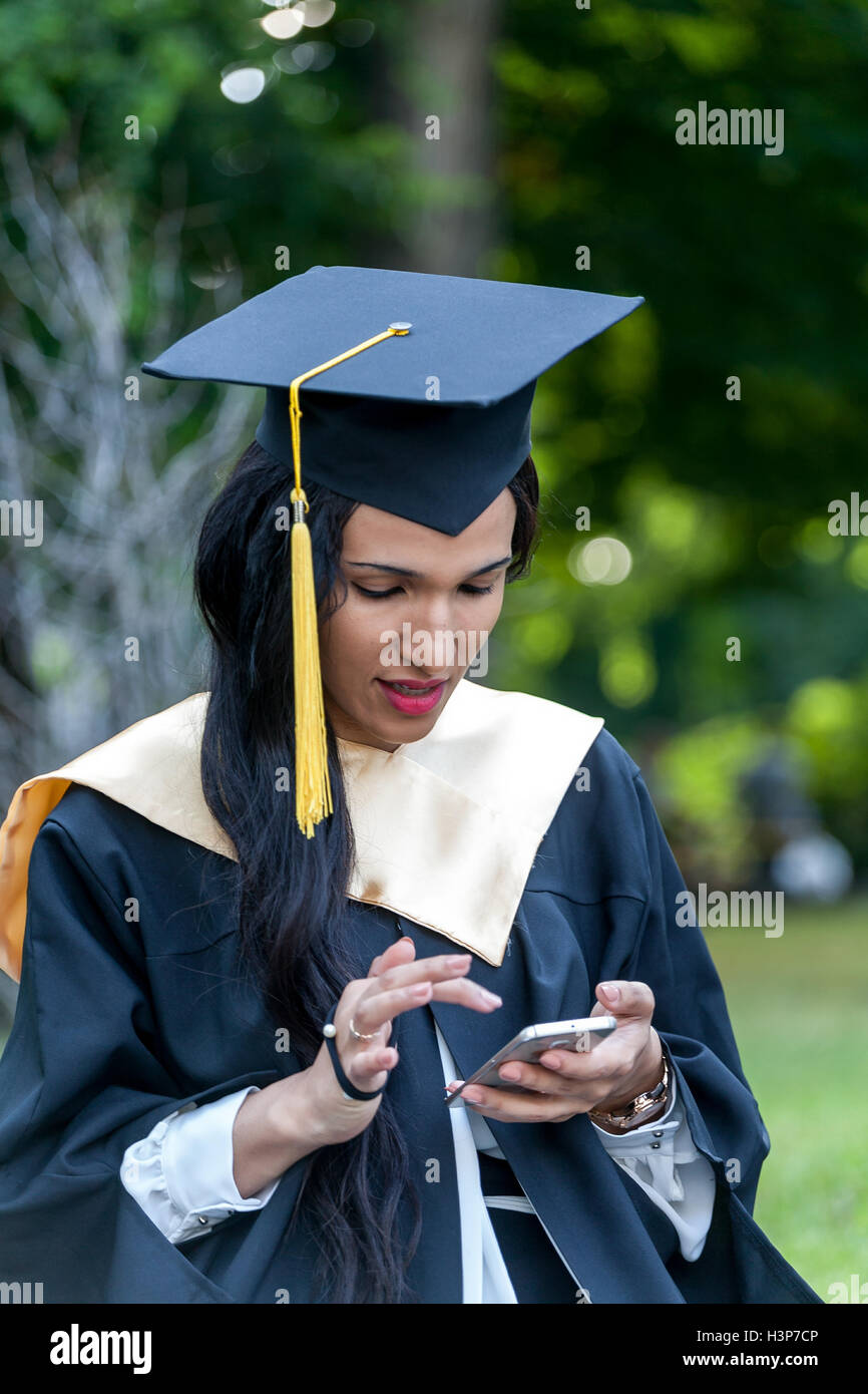 University students wearing graduation hi-res stock photography and ...