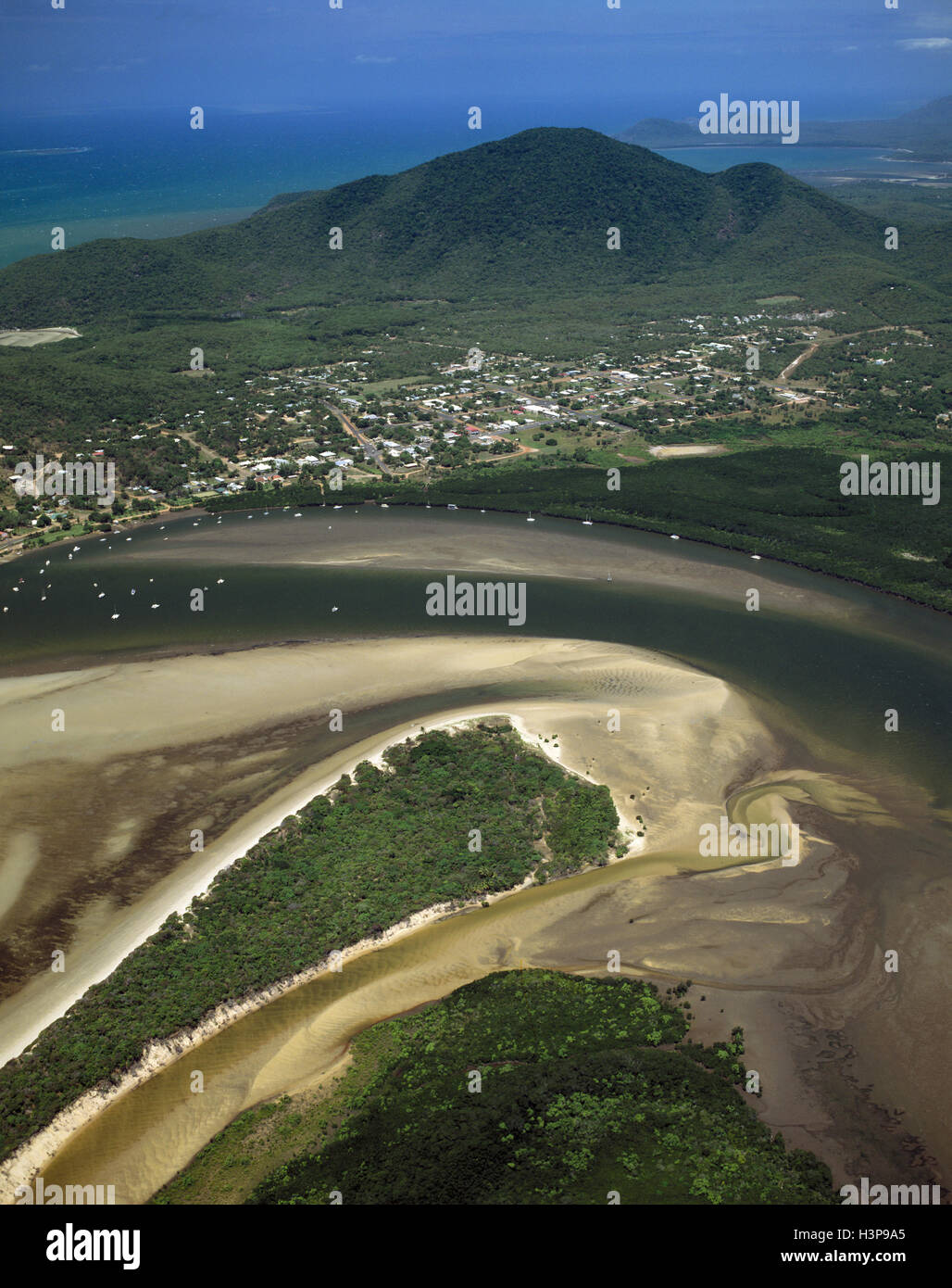 Cooktown hi-res stock photography and images - Alamy