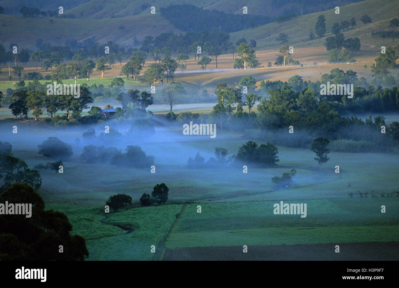 Rural misty scene hi-res stock photography and images - Alamy