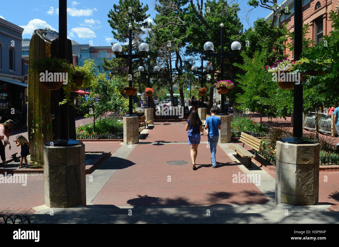 Pearl street during late hi-res stock photography and images - Alamy