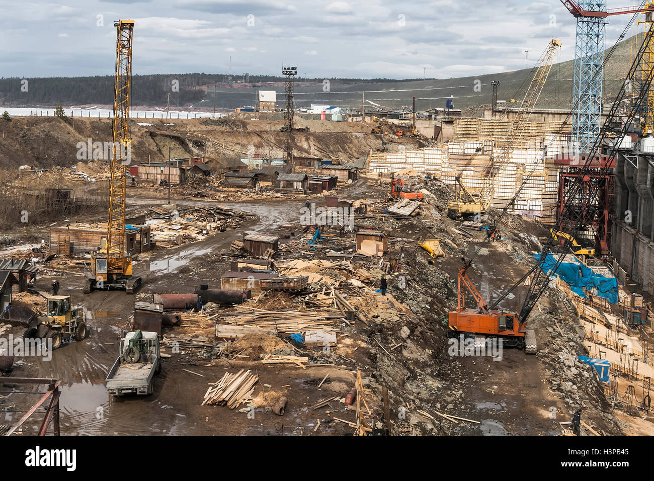 Hydroelectric stations hi-res stock photography and images - Alamy