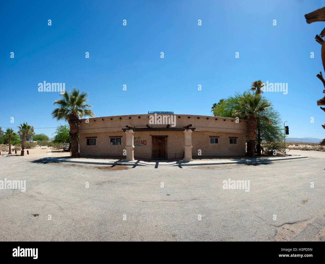Adobe building in Joshua Tree Stock Photo - Alamy