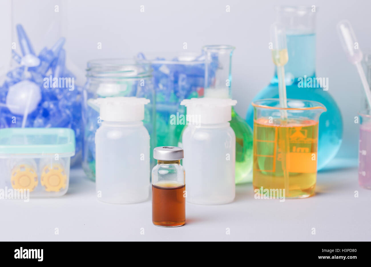 Assorted Lab Glassware Stock Photos & Assorted Lab Glassware Stock ...