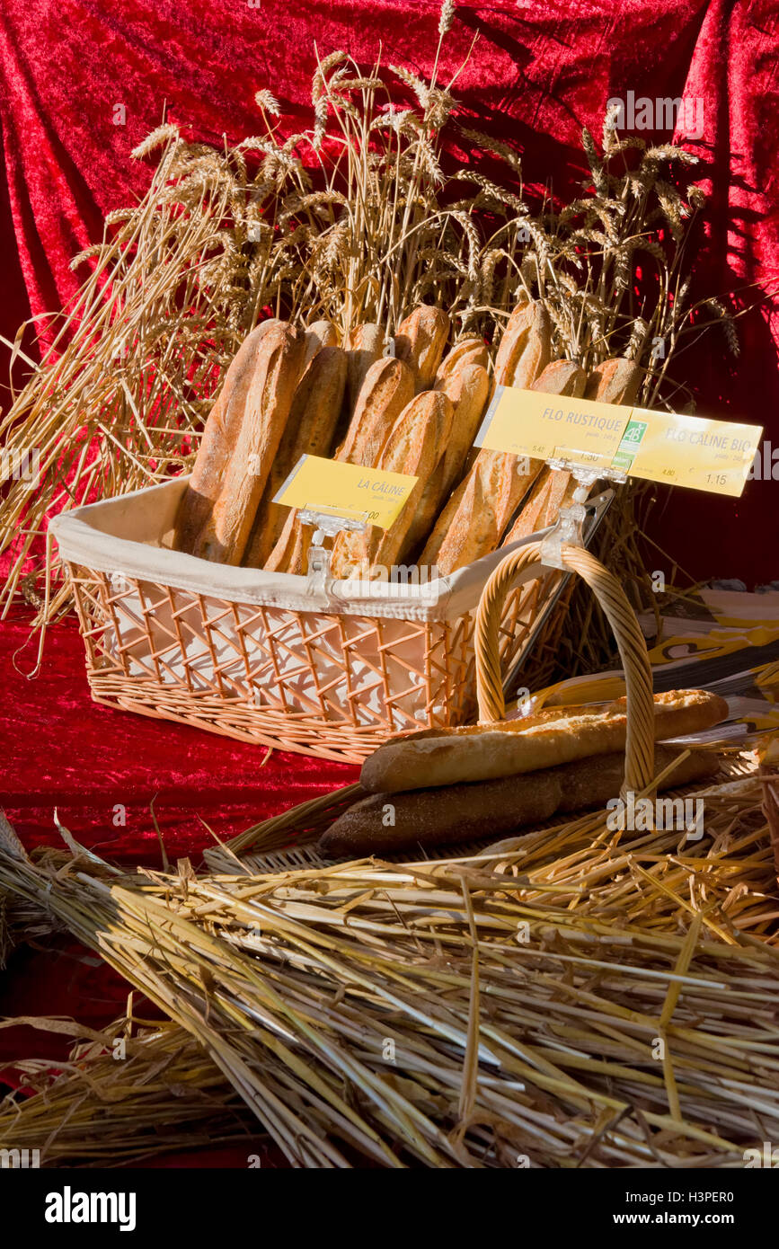 Sheaves Of Wheat High Resolution Stock Photography and Images - Alamy