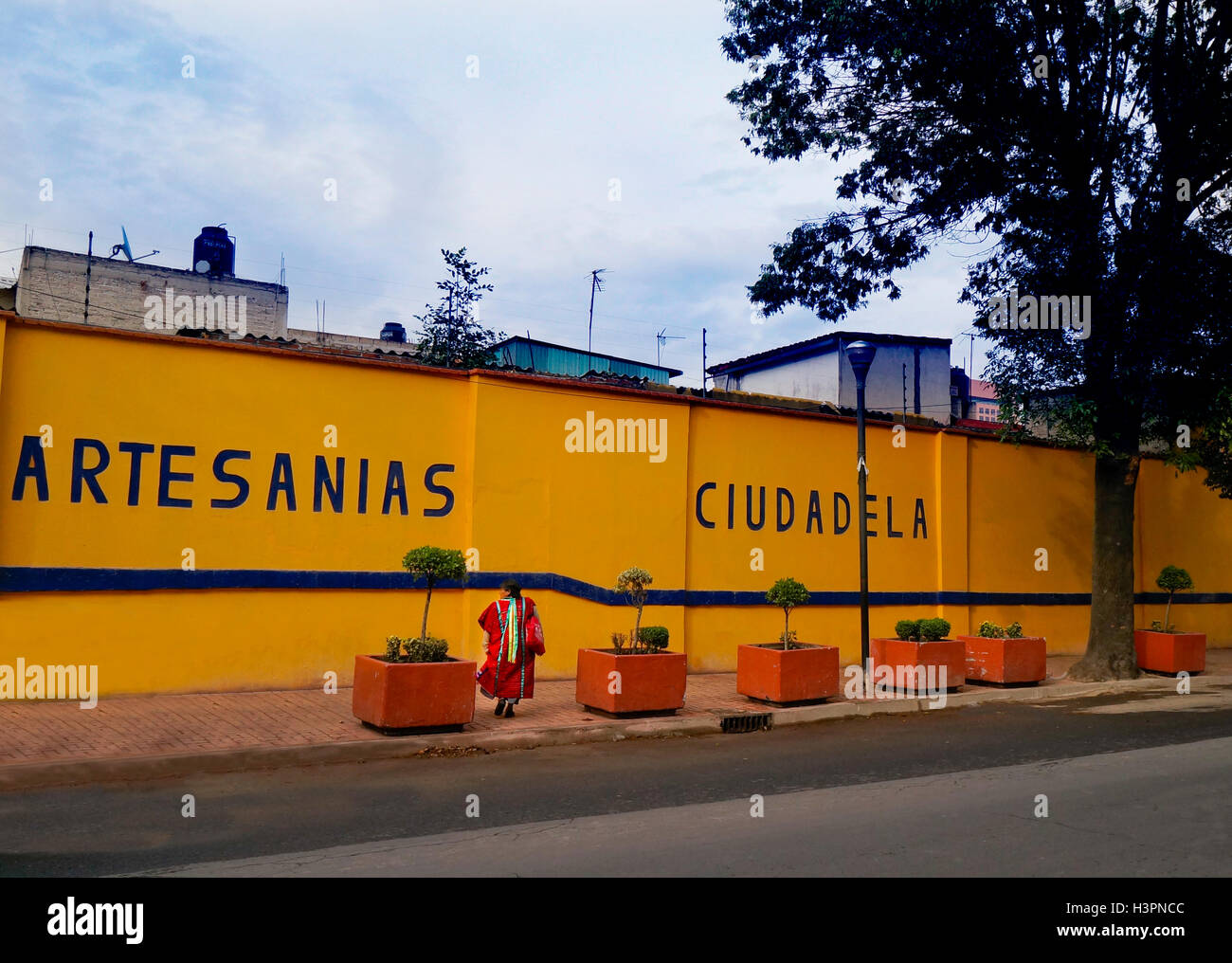 Artesanias Ciudadela marketplace handmade Mexican crafts, Mexico City ...