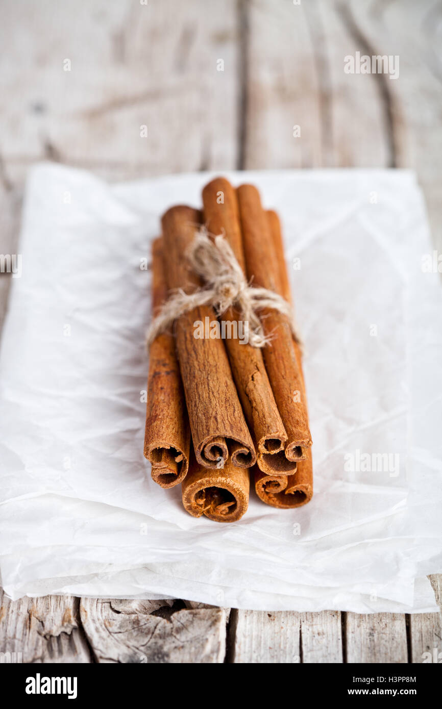 stack of cinnamon sticks Stock Photo - Alamy
