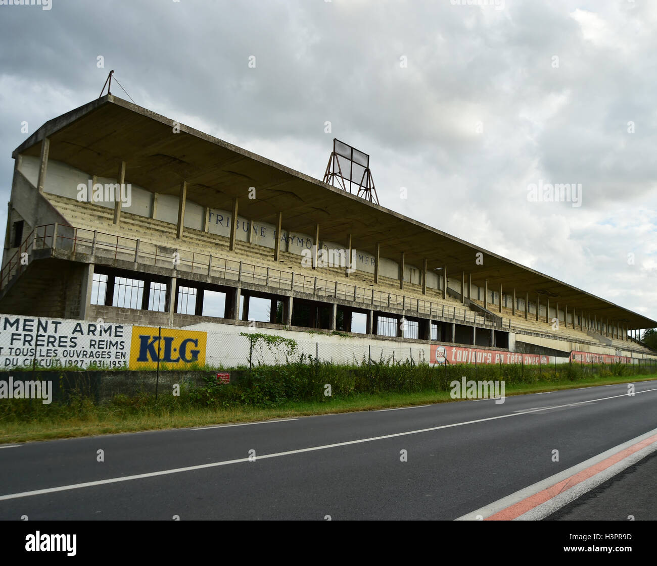 Grandstand, Pits, Grandstand, Reims-Gueux, French GP circuit, classic ...