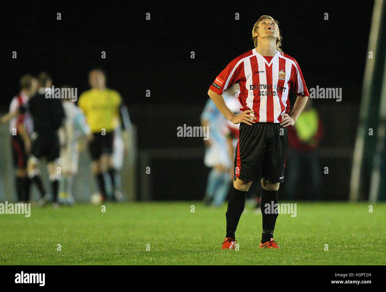 Canvey island stadium hi-res stock photography and images - Alamy
