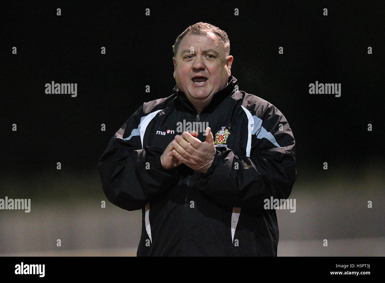 Hornchurch chairman Colin McBride - AFC Hornchurch vs Canvey Island ...