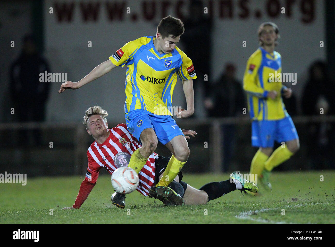 Ben Marlow of Canvey tangles with George Purcell of Hornchurch - AFC ...