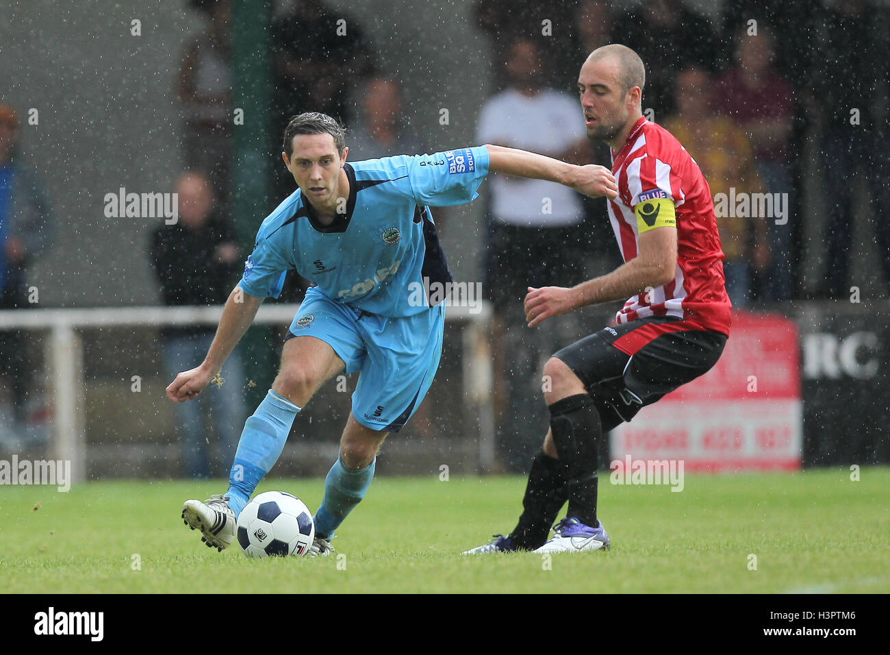 Elliot Styles of Hornchurch and Dean Rance of Dover - AFC Hornchurch vs ...