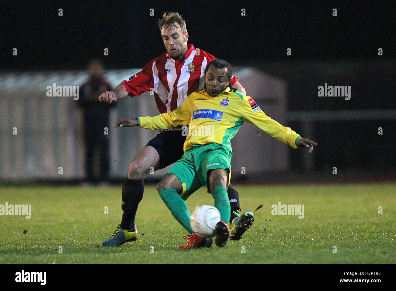 Elliot Styles in action for Hornchurch - AFC Hornchurch vs Dulwich ...