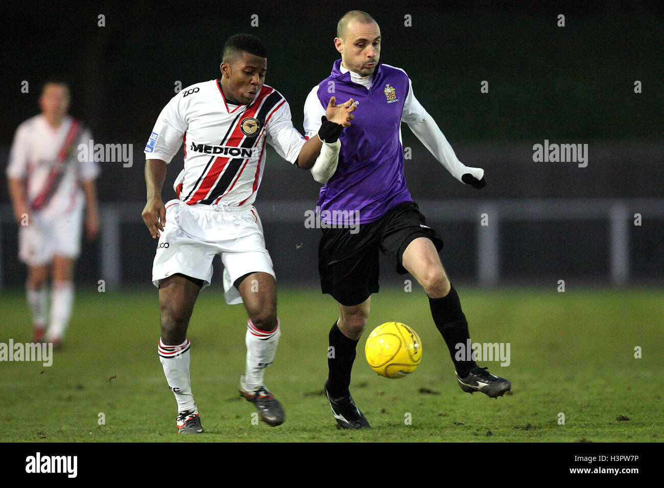Jonathan Hunt of Hornchurch tussles with Jordan Chandler of Farnborough ...