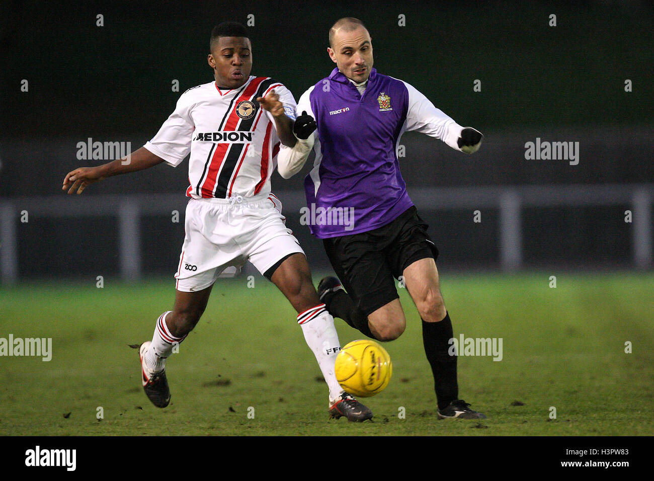 Jonathan Hunt of Hornchurch tussles with Jordan Chandler of Farnborough ...