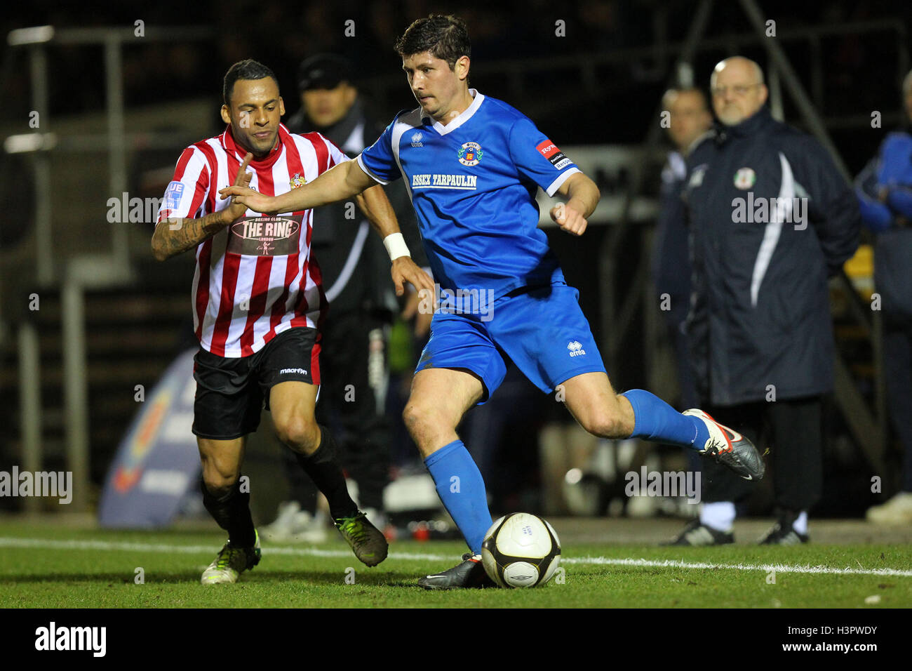 Chris Bourne of Hornchurch and Craig Pope of Grays - AFC Hornchurch vs ...