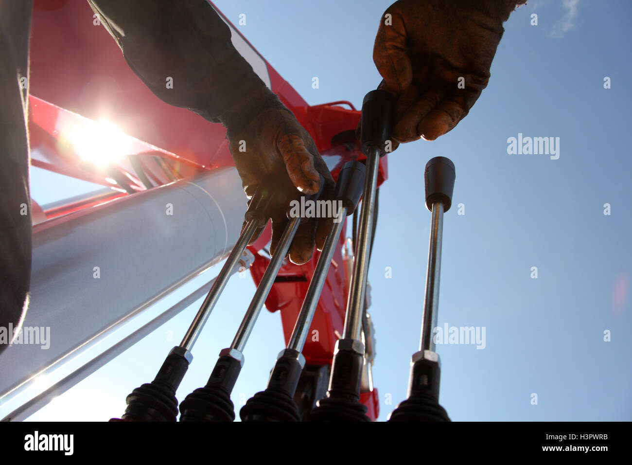 Sitting crane operator hi-res stock photography and images - Alamy