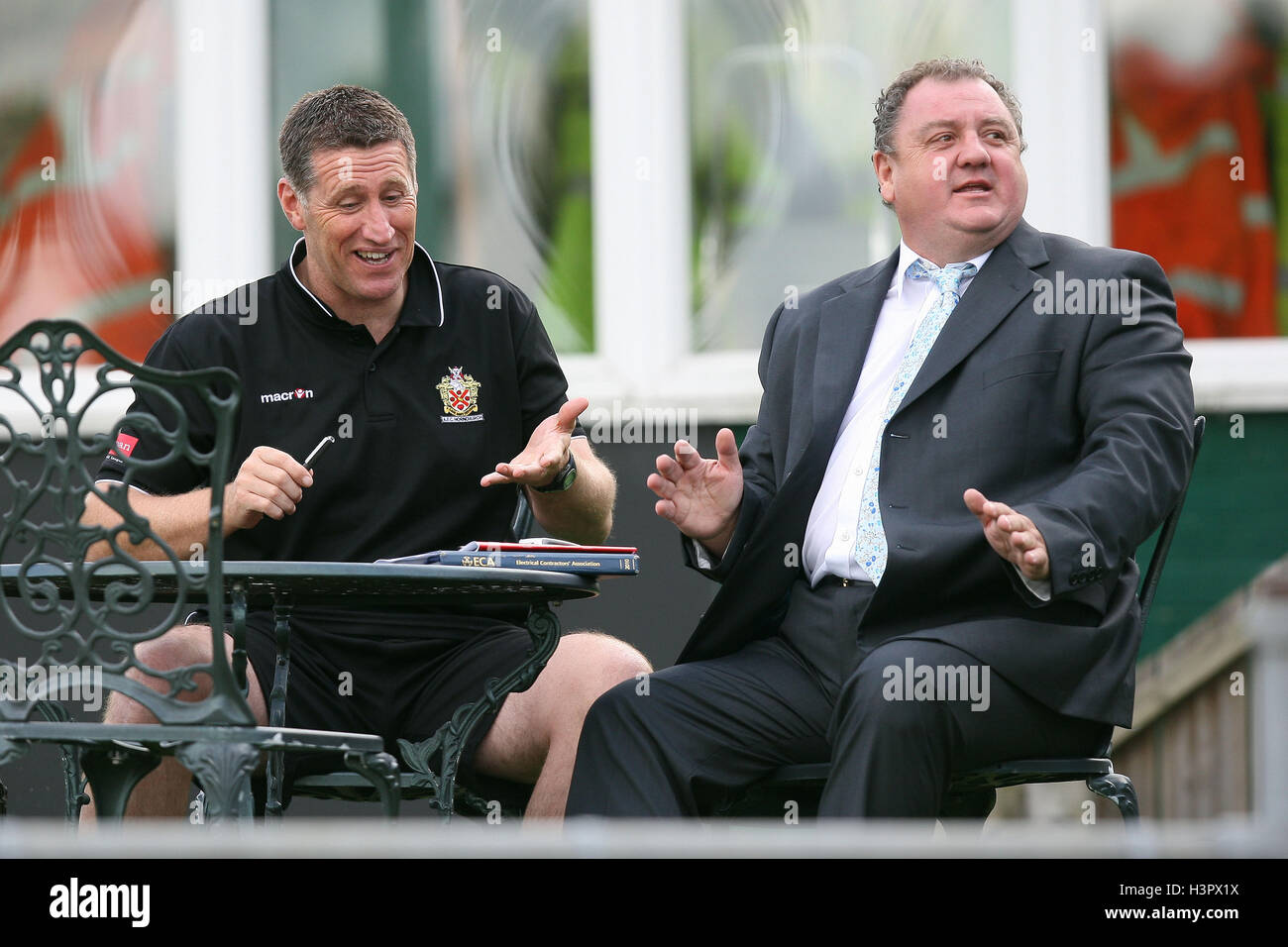 AFC Hornchurch Chairman Colin McBride (R) and Manager Jim McFarlane ...