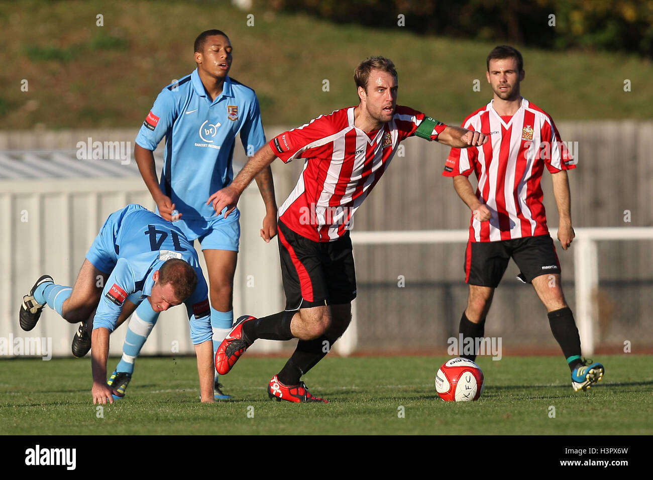 Elliot Styles in action for Hornchurch - AFC Hornchurch vs Kingstonian ...