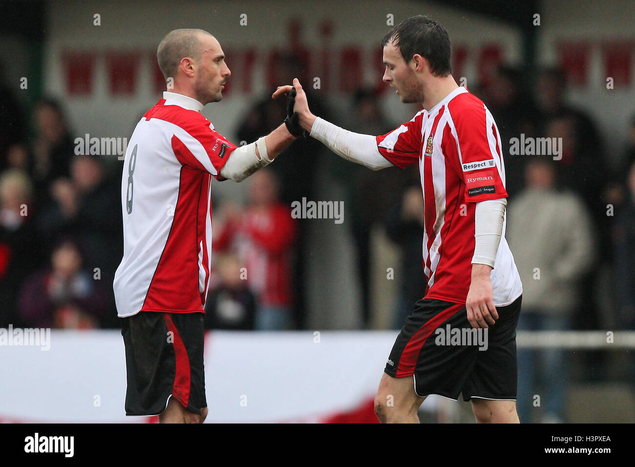 Martin tuohy goal hornchurch celebrates hi-res stock photography and ...