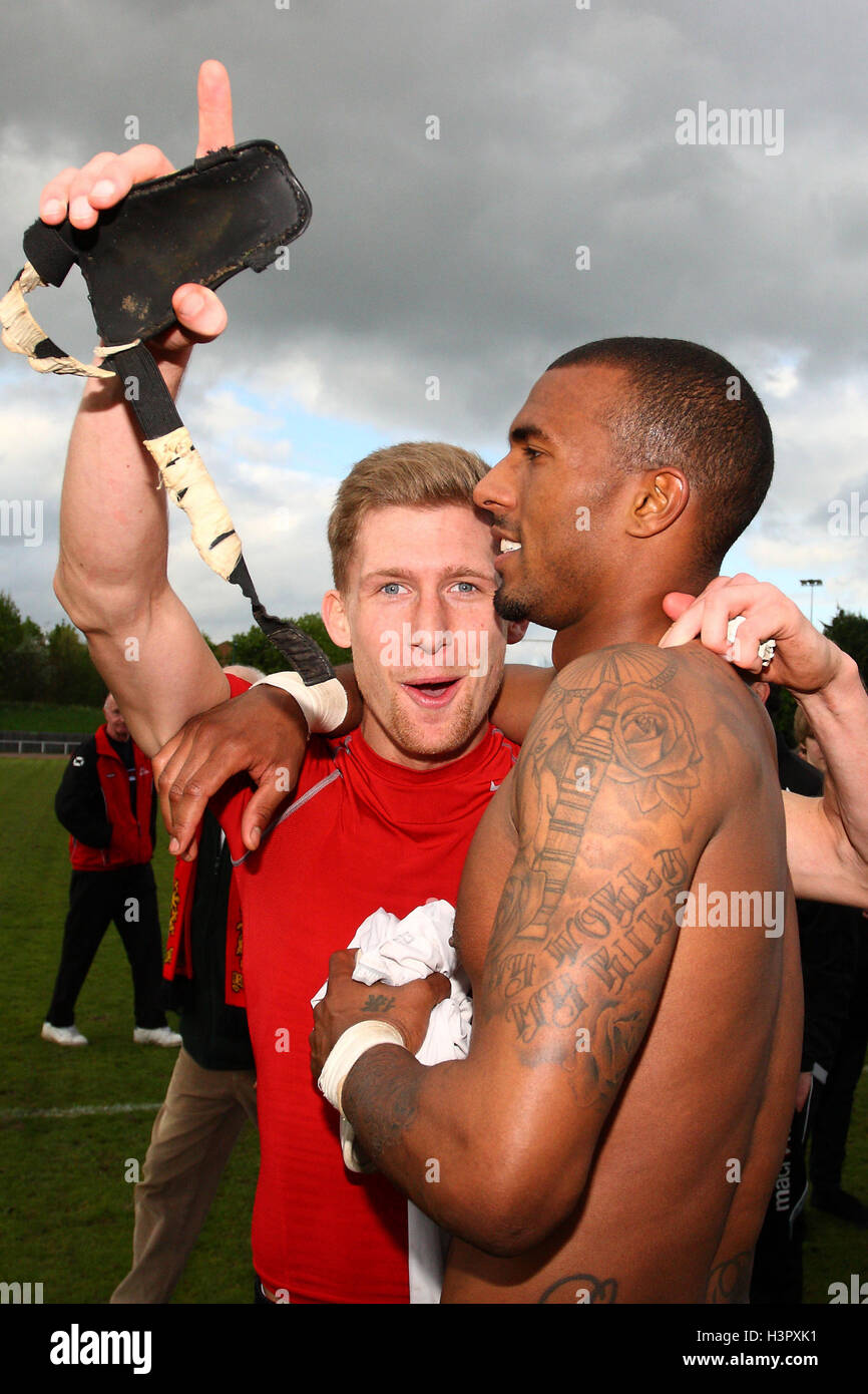 Lewis Smith of Hornchurch celebrates promotion to the Blue Square ...