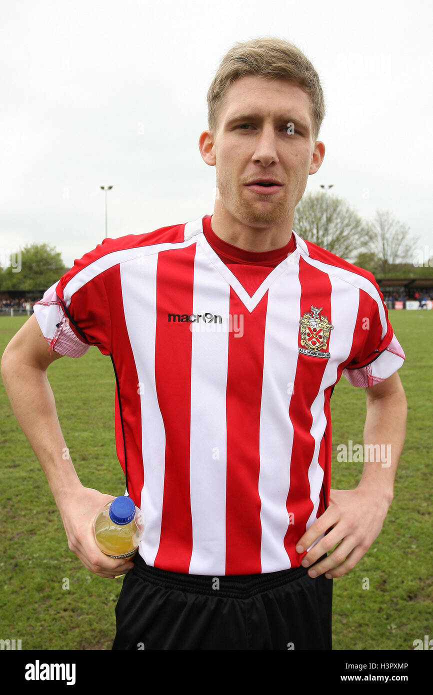 Lewis Smith of Hornchurch is seen before kick-off - AFC Hornchurch vs ...
