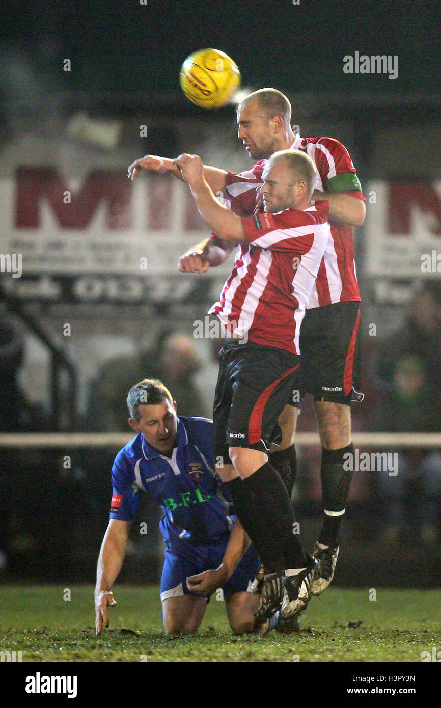 Elliot Styles and Dave Collis of Hornchurch rise to head clear - AFC ...