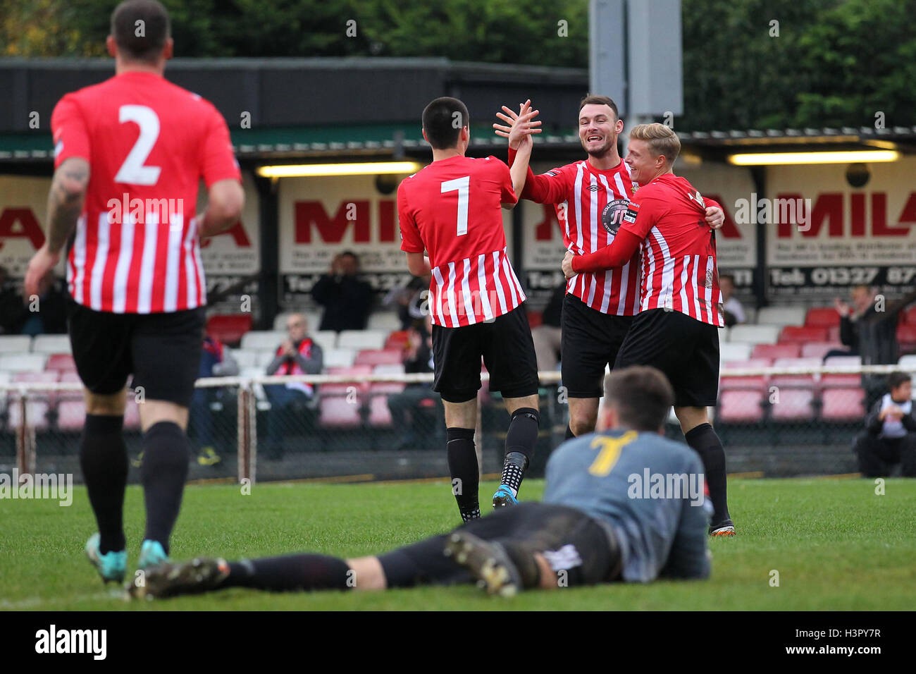 Martin Tuohy scores the second goal for Hornchurch and celebrates - AFC ...
