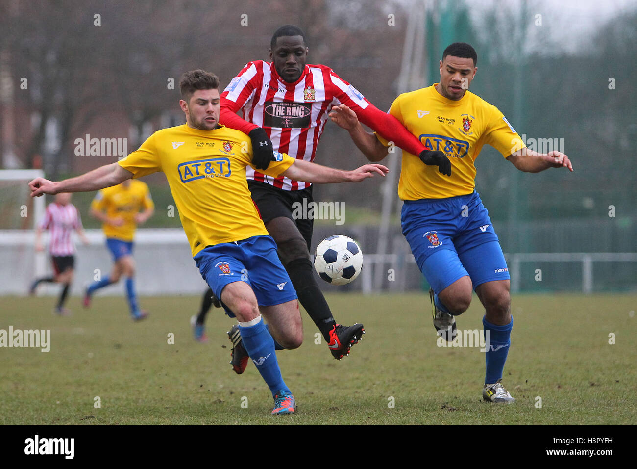 Wayne Gray in action for Hornchurch - AFC Hornchurch vs Staines Town ...