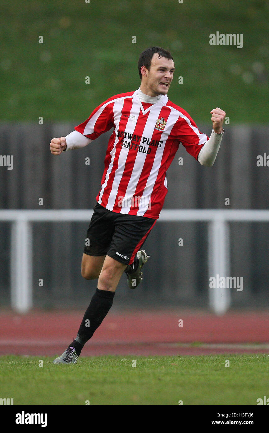 Martin Tuohy scores the first goal for Hornchurch and celebrates - AFC ...