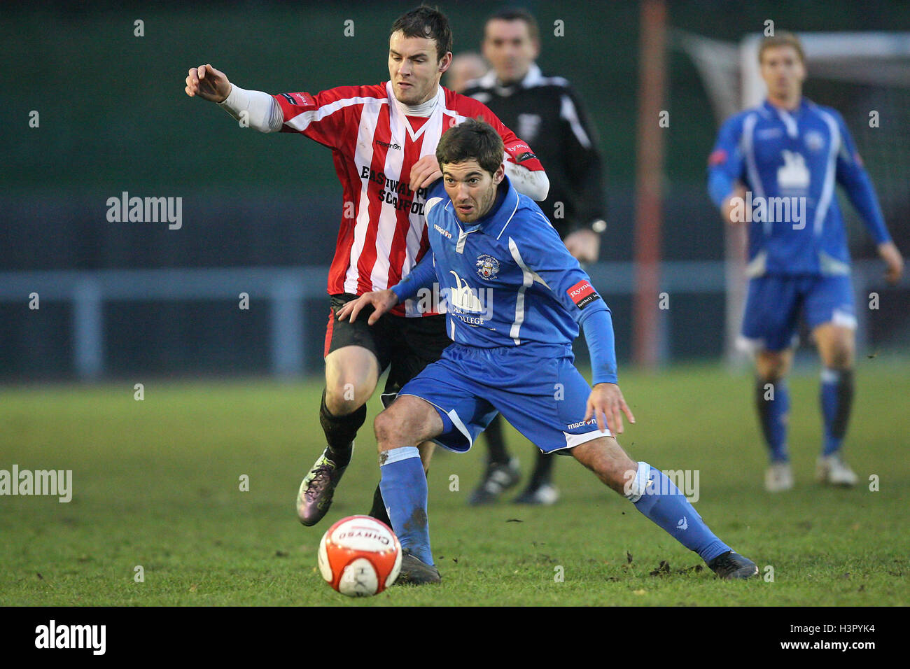 Lee Browning of Tonbridge shields the ball from Martin Tuohy of ...