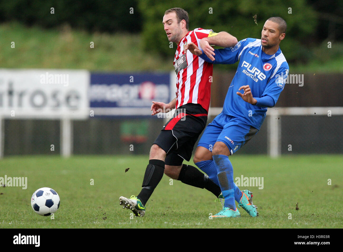 Elliot Styles in action for Hornchurch - AFC Hornchurch vs Welling ...