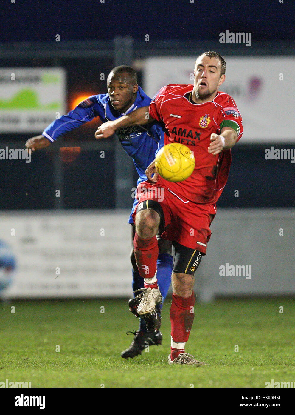 Ryan Edgar of Aveley tangles with Elliot Styles of Hornchurch - Aveley ...