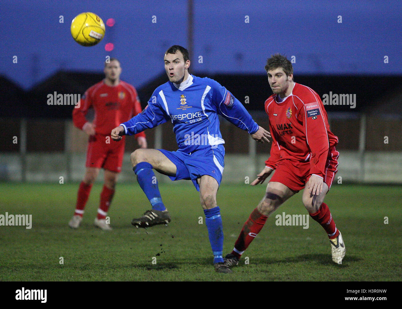Martin Tuohy of Hornchurch shields the ball from Ronnie Fletcher of ...