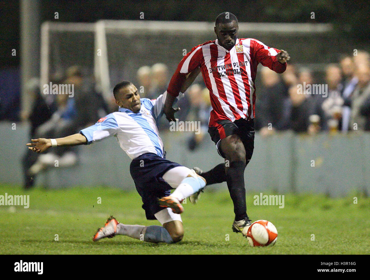 Tambeson Eyong of Hornchurch is challenged by Nicholas Muir of ...