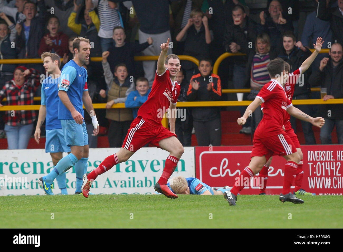 Lewis Toomey of Hemel Hempstead Town (C) celebrates scoring the second ...