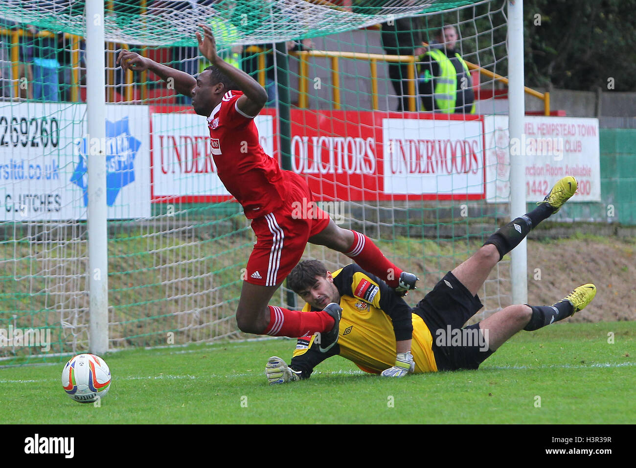 Hemel hempstead town football hi-res stock photography and images - Alamy