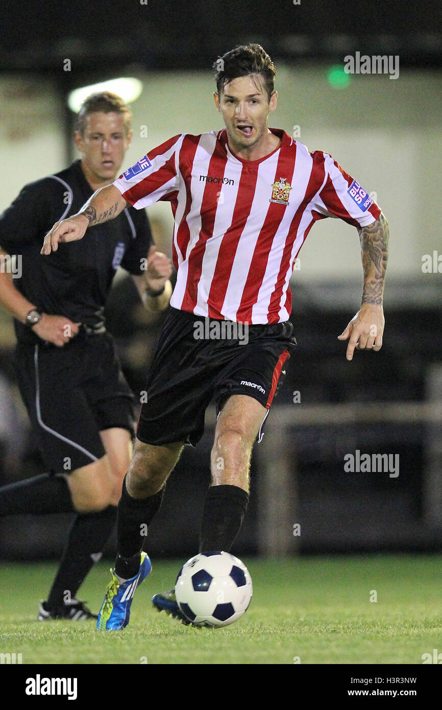 Simon Glover of AFC Hornchurch - AFC Hornchurch vs Boreham Wood - Blue ...