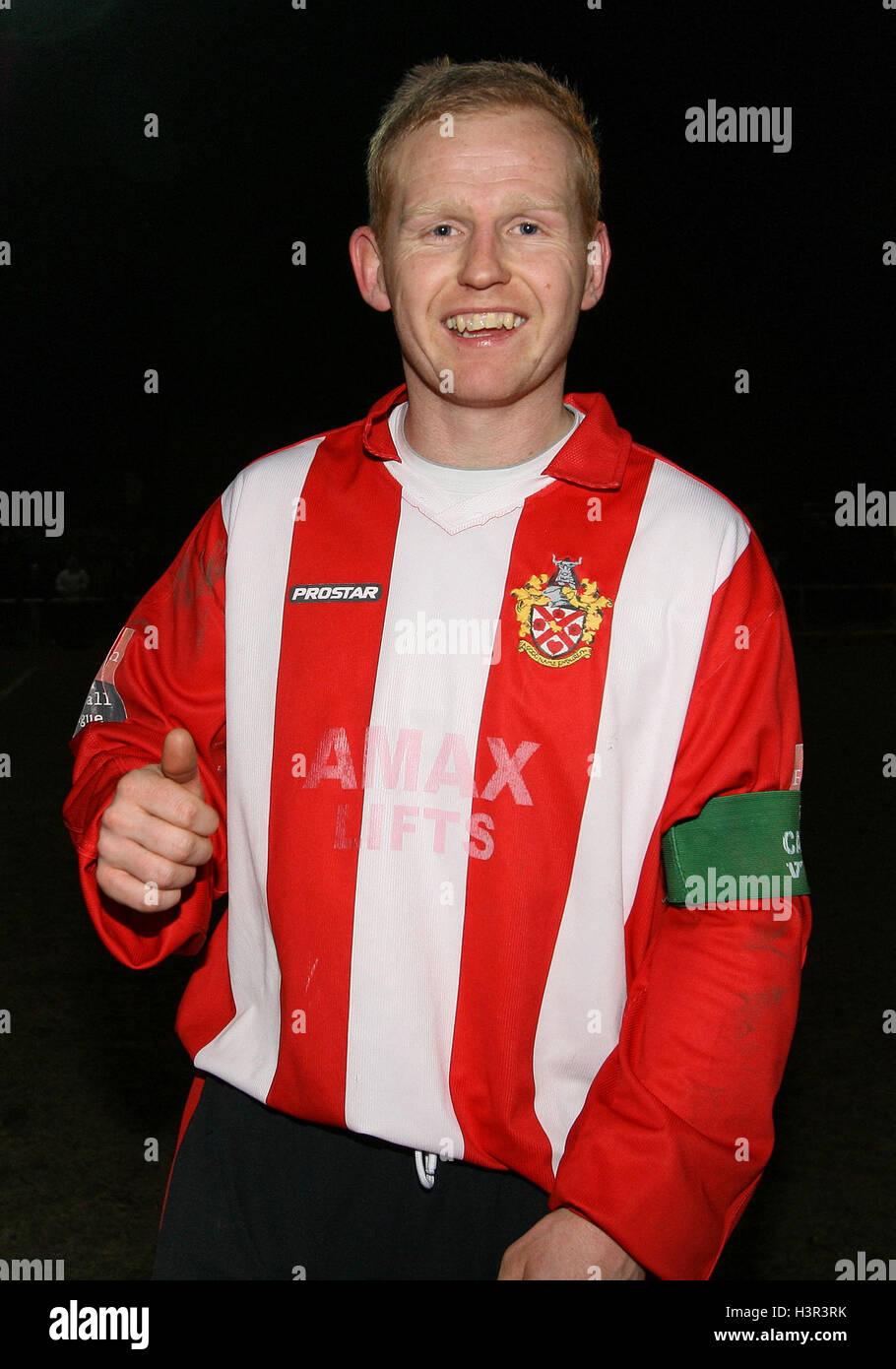 Andy Tomlinson celebrates at the final whistle - AFC Hornchurch vs ...