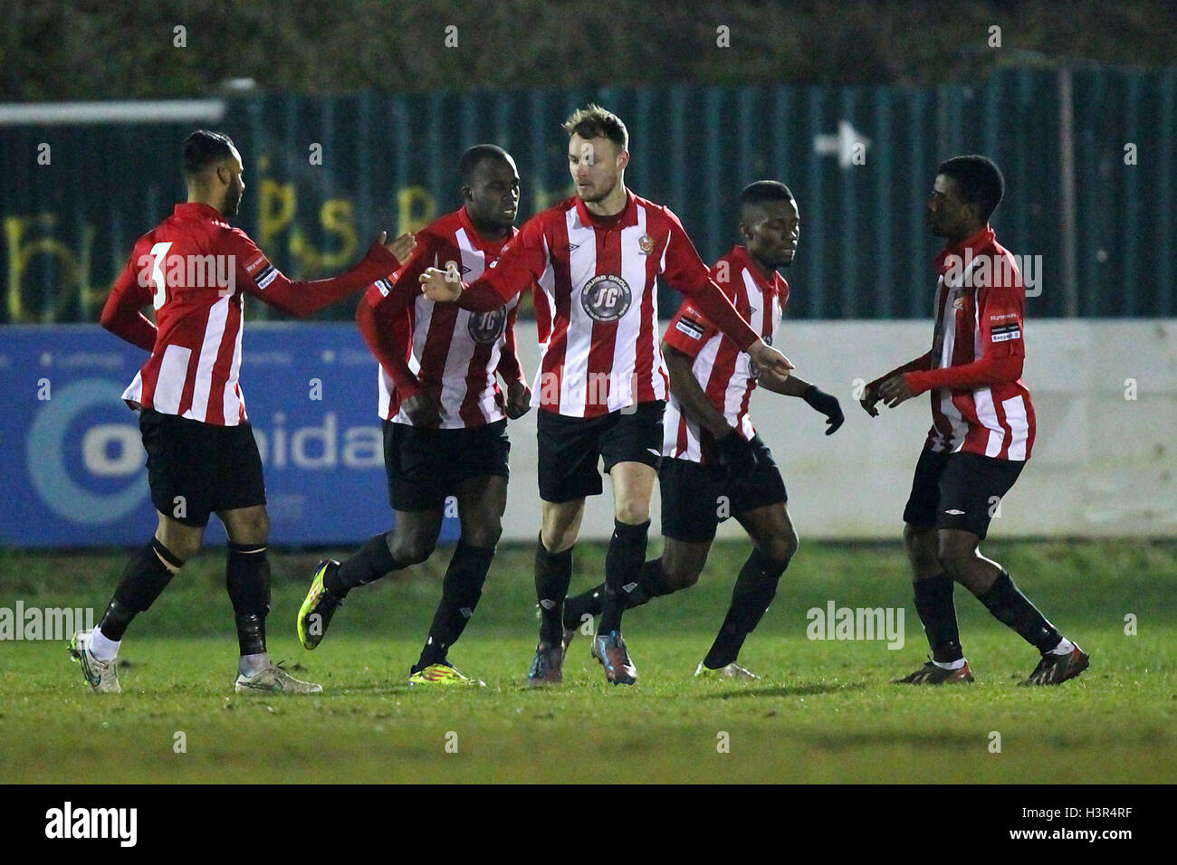 Martin Tuohy scores the second goal for Hornchurch from the penalty ...