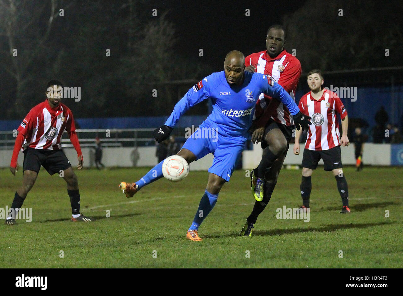 Patrick Damali of Redbridge tangles with Tobi Joseph of Hornchurch ...