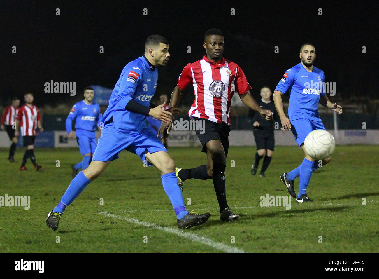Tyron Thomas of Redbridge and Nnamdi Nwachuku of Hornchurch - Redbridge ...