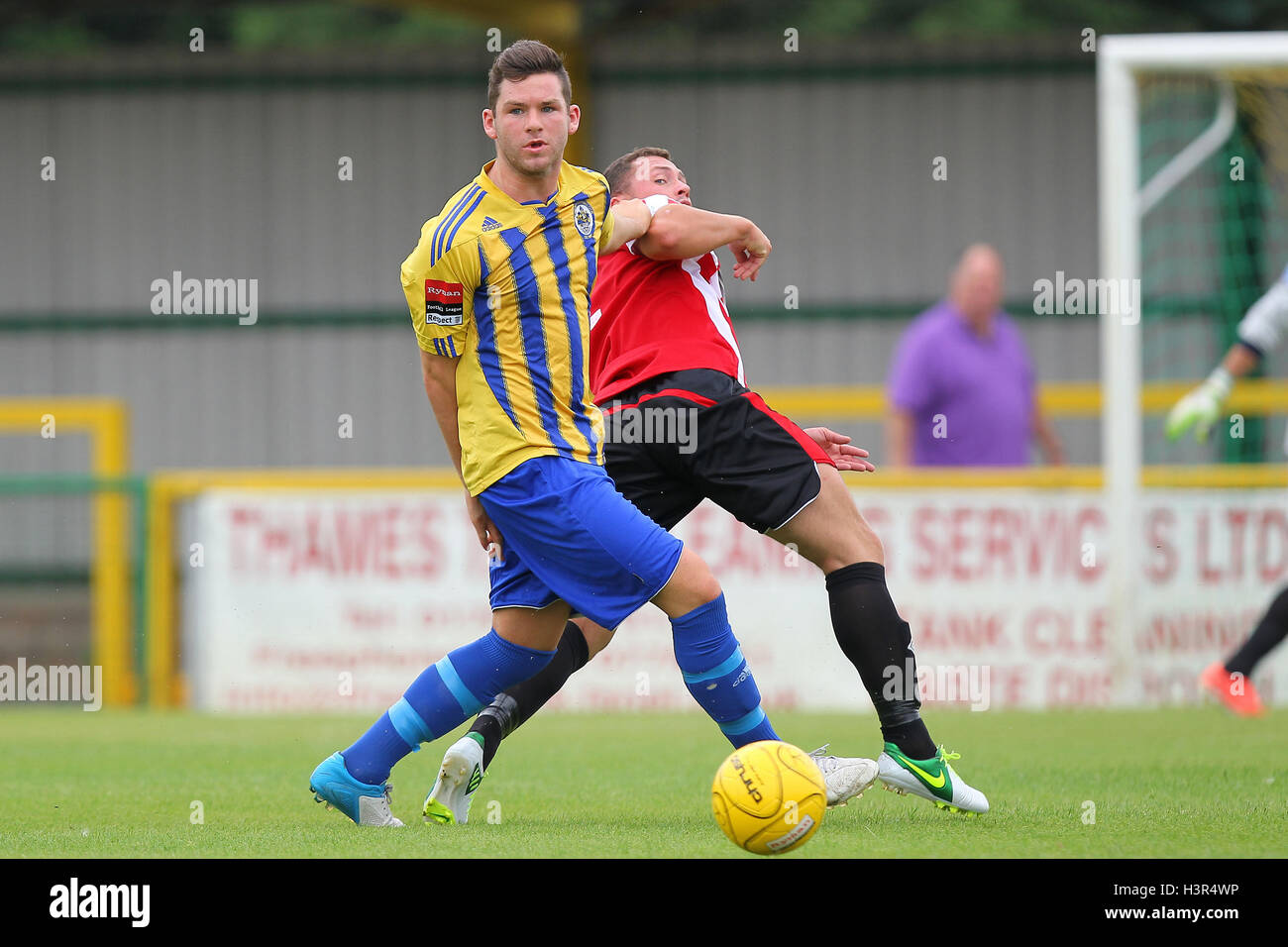 Tom Richardson of Romford and Billy Coyne of Hornchurch - Romford vs ...