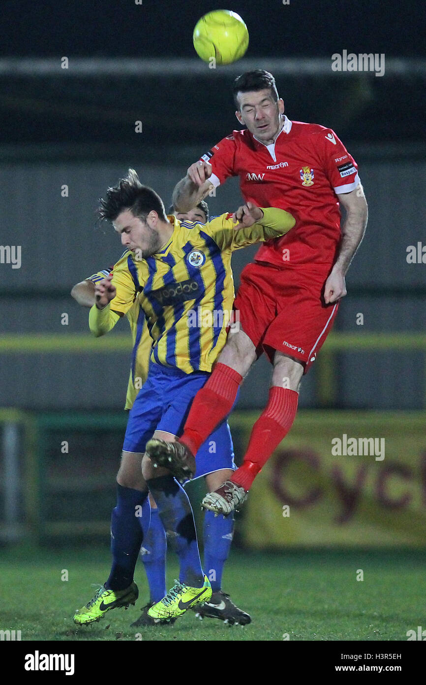 Joe Ellul of Aveley rises above Matt Toms of Romford - Romford vs ...