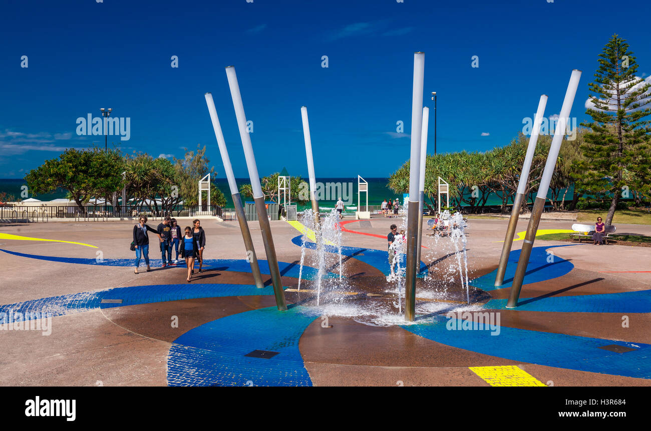 CALOUNDRA, AUS - AUG 13 2016: Hot sunny day at Kings Beach Calundra ...