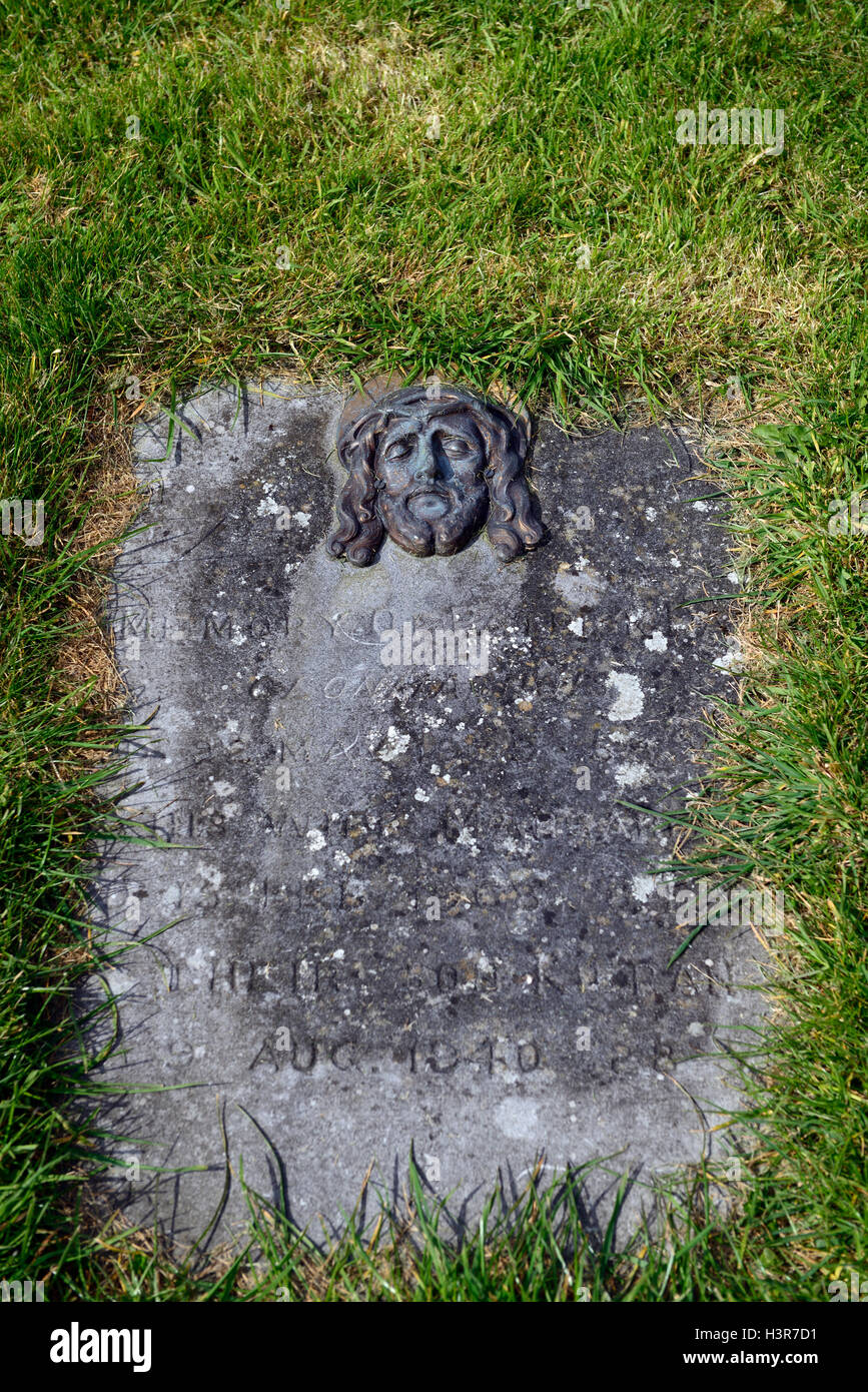 Clonmacnoise tombstone jesus christ monastic settlement carved stone ...