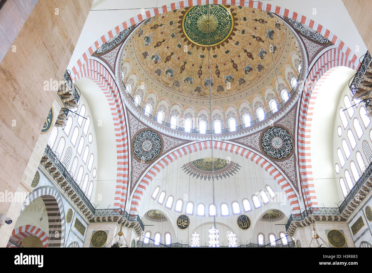 An interior view of Suleymaniye Mosque (Suleymaniye Camisi), Istanbul ...